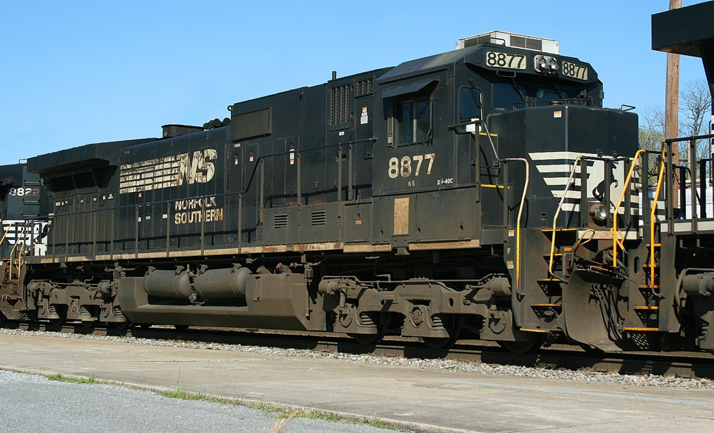 NS 8877